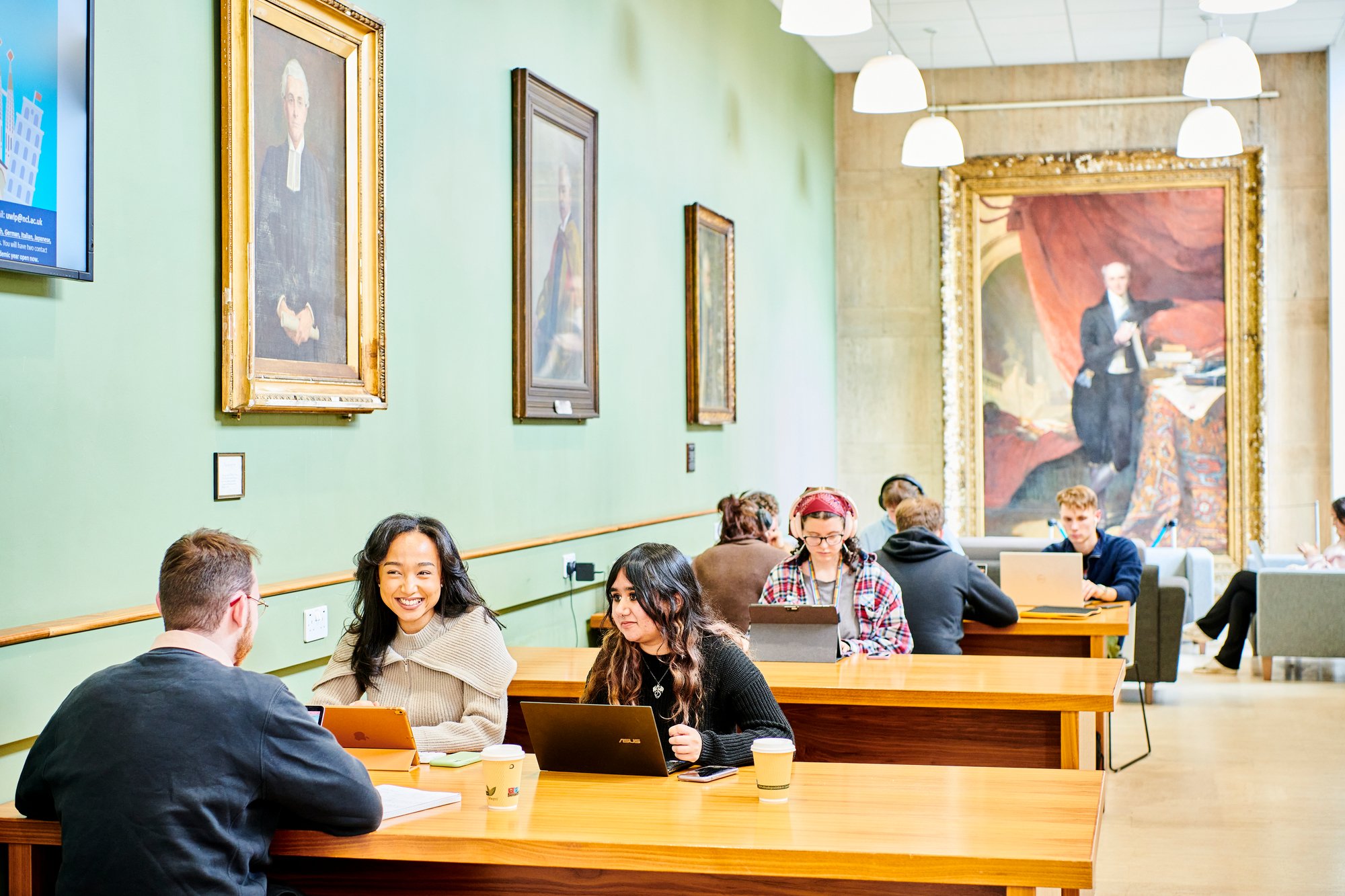 Study in the UK | What is an undergraduate degree?