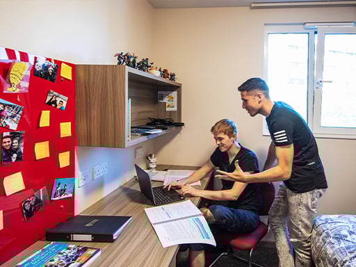 How to Get to Know Your Flatmates